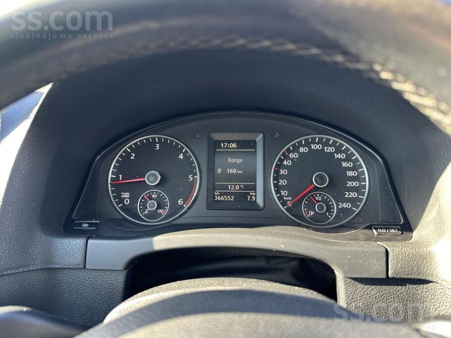 Melns Volkswagen Golf Plus 2010 Rīga, ar dzinēja tilpumu 1.60 L un nobraukumu 366 tūkst. km par 2890 €, foto 7 vietnē AUTOMOTO.COM.LV