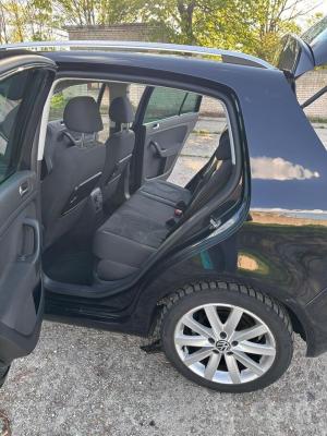 Melns Volkswagen Golf Plus 2010 Liepāja, ar dzinēja tilpumu 1.40 L un nobraukumu 252 tūkst. km par 5400 €, foto 7 vietnē AUTOMOTO.COM.LV