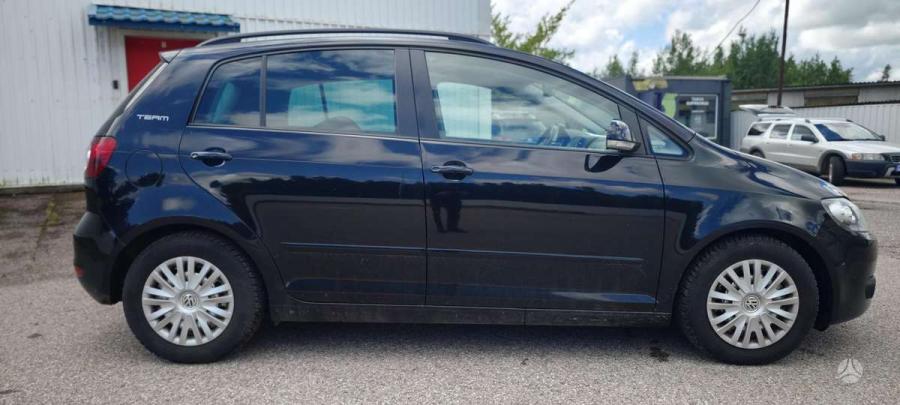 Melns Volkswagen Golf Plus 2010 Utena, ar dzinēja tilpumu 1.60 L un nobraukumu 229 tūkst. km par 3450 €, foto 7 vietnē AUTOMOTO.COM.LV