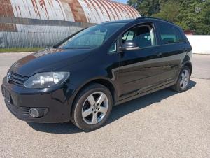 Melns Volkswagen Golf Plus 2010 Utena, ar dzinēja tilpumu 1.60 L un nobraukumu 228 tūkst. km par 3650 €, foto 3 vietnē AUTOMOTO.COM.LV