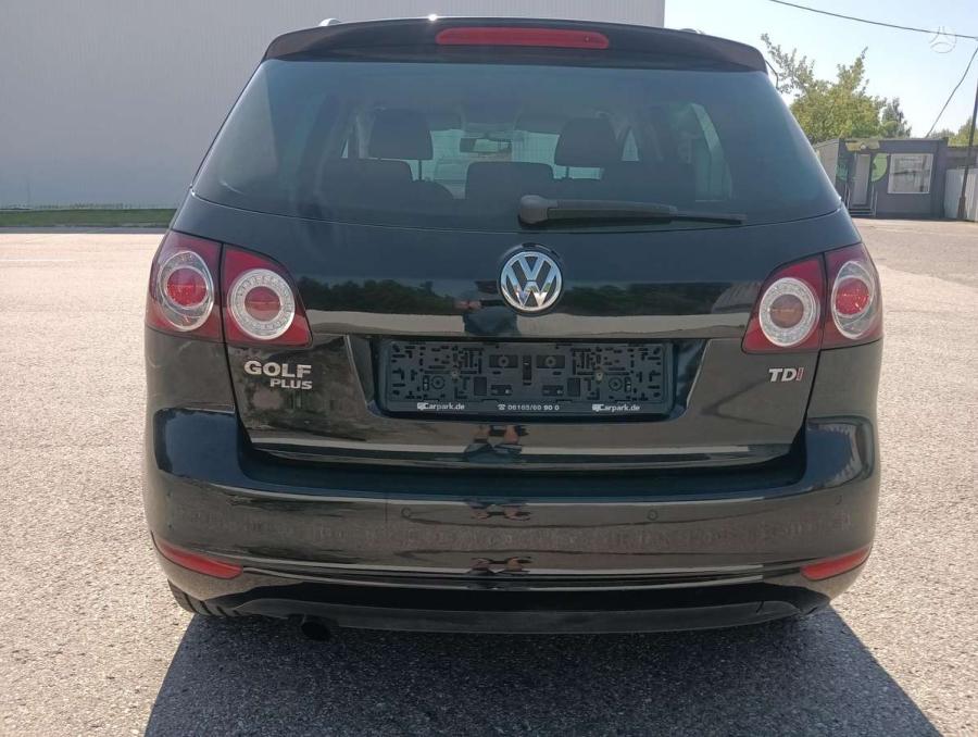 Melns Volkswagen Golf Plus 2010 Utena, ar dzinēja tilpumu 1.60 L un nobraukumu 228 tūkst. km par 3650 €, foto 6 vietnē AUTOMOTO.COM.LV