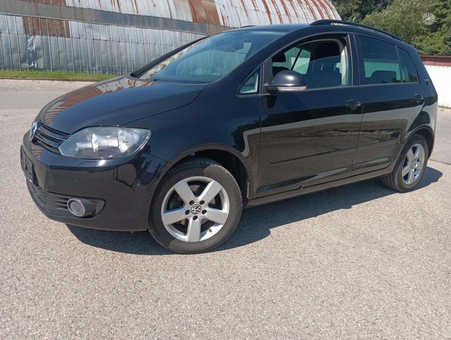 Melns Volkswagen Golf Plus 2010 Utena, ar dzinēja tilpumu 1.60 L un nobraukumu 228 tūkst. km par 3650 €, foto 10 vietnē AUTOMOTO.COM.LV
