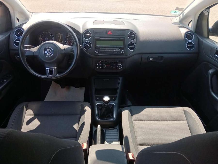 Melns Volkswagen Golf Plus 2010 Utena, ar dzinēja tilpumu 1.60 L un nobraukumu 228 tūkst. km par 3650 €, foto 18 vietnē AUTOMOTO.COM.LV