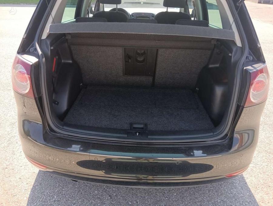 Melns Volkswagen Golf Plus 2010 Utena, ar dzinēja tilpumu 1.60 L un nobraukumu 228 tūkst. km par 3650 €, foto 19 vietnē AUTOMOTO.COM.LV