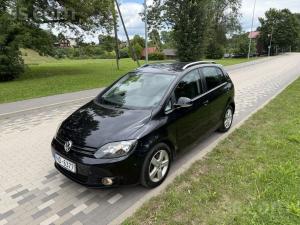 Melns Volkswagen Golf Plus 2010 Rēzekne, ar dzinēja tilpumu 1.60 L un nobraukumu 0 tūkst. km par 3950 €, foto 4 vietnē AUTOMOTO.COM.LV