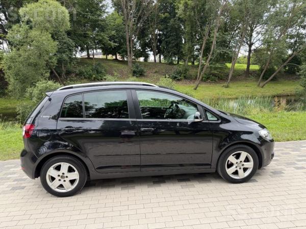 Melns Volkswagen Golf Plus 2010 Rēzekne, ar dzinēja tilpumu 1.60 L un nobraukumu 0 tūkst. km par 3950 €, foto 6 vietnē AUTOMOTO.COM.LV