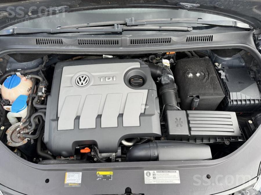 Melns Volkswagen Golf Plus 2010 Rēzekne, ar dzinēja tilpumu 1.60 L un nobraukumu 0 tūkst. km par 3950 €, foto 16 vietnē AUTOMOTO.COM.LV