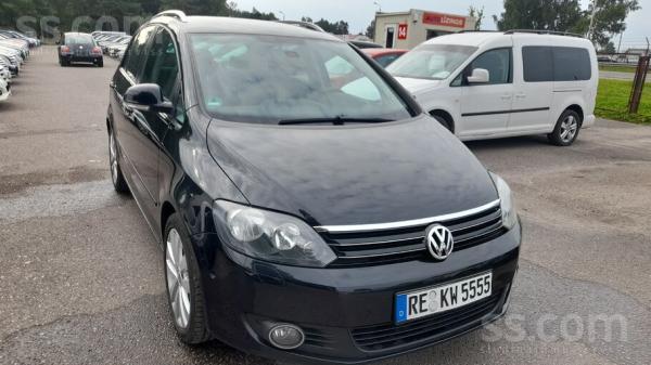 Black Volkswagen Golf Plus 2010 in Riga, with an engine capacity of 1.90 L and mileage of 280 thousand km for 4400 €, photo 2 on AUTOMOTO.COM.LV