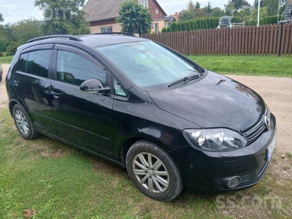 Melns Volkswagen Golf Plus 2010 Liepāja, ar dzinēja tilpumu 1.60 L un nobraukumu 268 tūkst. km par 4000 €, foto 3 vietnē AUTOMOTO.COM.LV