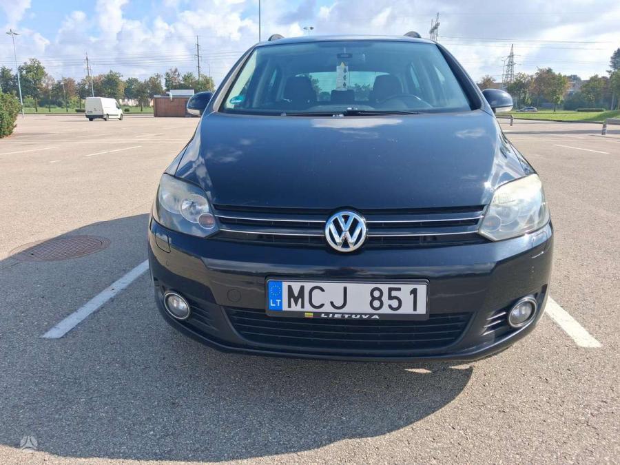Black Volkswagen Golf Plus 2010 in Siauliai, with an engine capacity of 1.40 L and mileage of 172 thousand km for 5000 €, photo 1 on AUTOMOTO.COM.LV