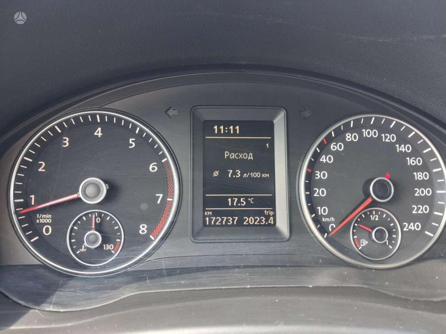 Black Volkswagen Golf Plus 2010 in Siauliai, with an engine capacity of 1.40 L and mileage of 172 thousand km for 5000 €, photo 10 on AUTOMOTO.COM.LV