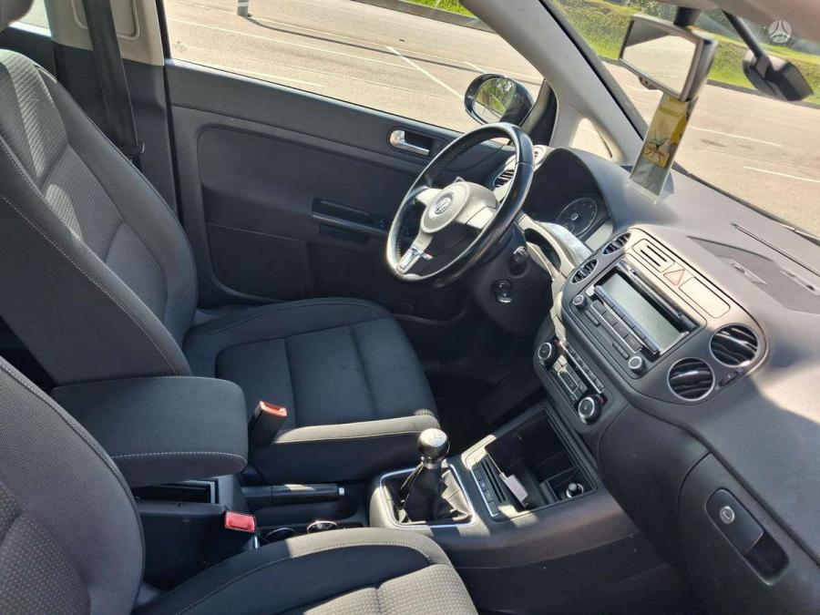 Black Volkswagen Golf Plus 2010 in Siauliai, with an engine capacity of 1.40 L and mileage of 172 thousand km for 5000 €, photo 11 on AUTOMOTO.COM.LV