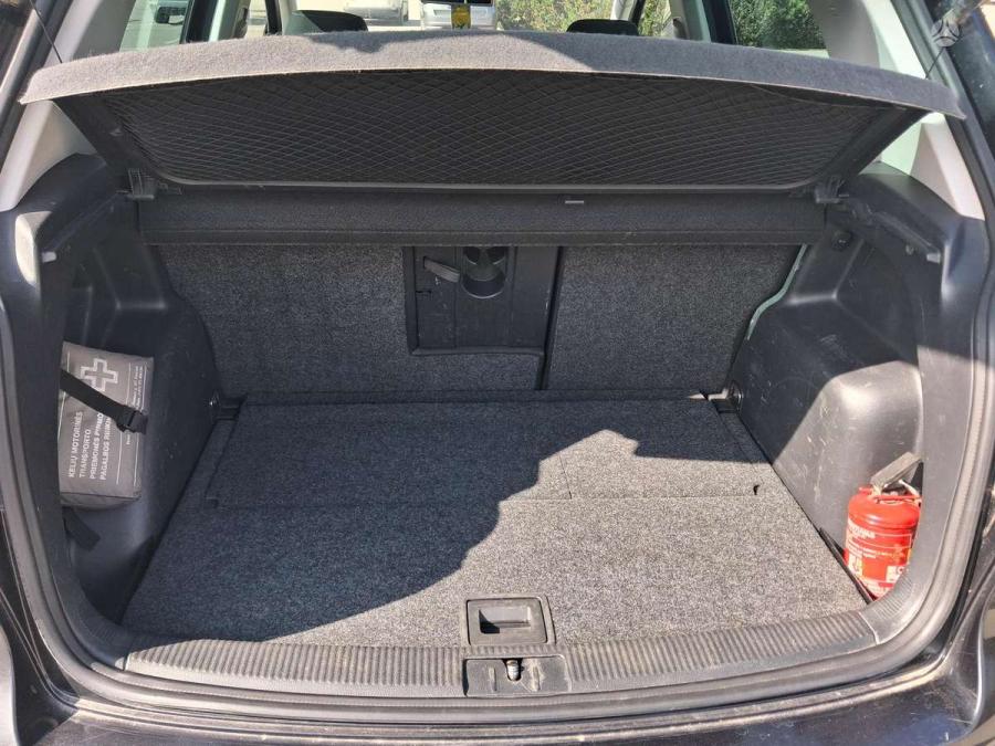 Black Volkswagen Golf Plus 2010 in Siauliai, with an engine capacity of 1.40 L and mileage of 172 thousand km for 5000 €, photo 22 on AUTOMOTO.COM.LV