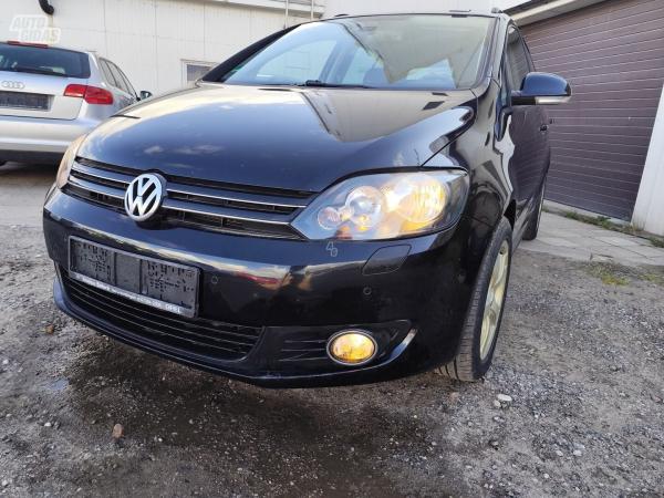 Volkswagen Golf Plus 2010 Utena vietnē Melns Volkswagen Golf Plus 2010 Utena, ar dzinēja tilpumu 1.60 L un nobraukumu 260 tūkst. km par 3900 €, foto 4 vietnē AUTOMOTO.COM.LV