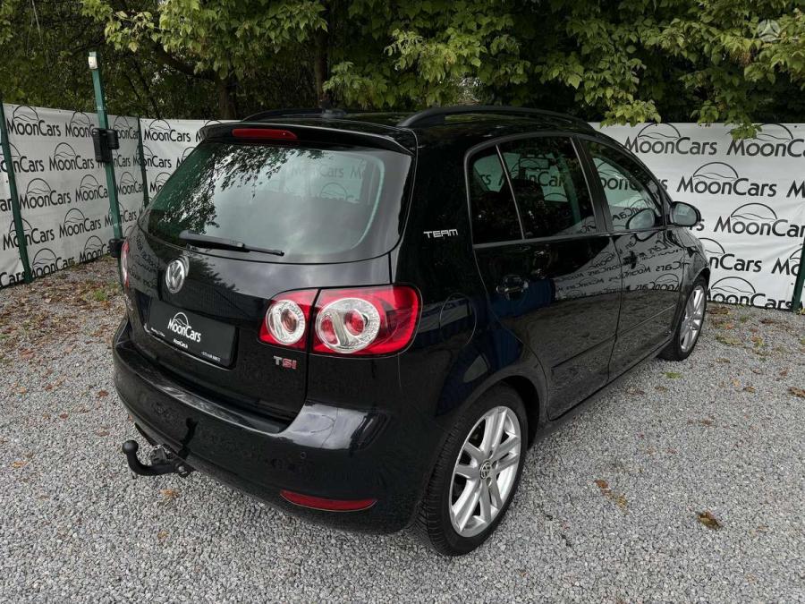 Melns Volkswagen Golf Plus 2010 Viļņa, ar dzinēja tilpumu 1.40 L un nobraukumu 155 tūkst. km par 5200 €, foto 7 vietnē AUTOMOTO.COM.LV