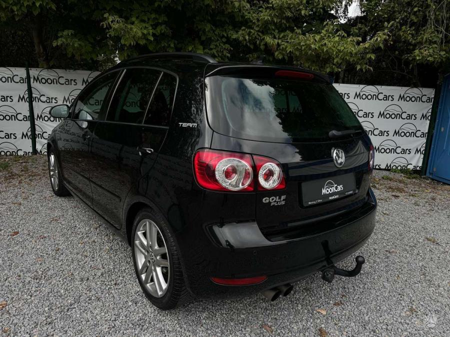 Melns Volkswagen Golf Plus 2010 Viļņa, ar dzinēja tilpumu 1.40 L un nobraukumu 155 tūkst. km par 5200 €, foto 8 vietnē AUTOMOTO.COM.LV