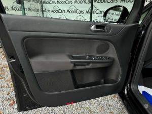 Melns Volkswagen Golf Plus 2010 Viļņa, ar dzinēja tilpumu 1.40 L un nobraukumu 155 tūkst. km par 5200 €, foto 19 vietnē AUTOMOTO.COM.LV