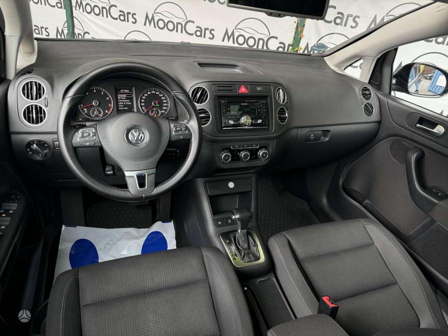 Melns Volkswagen Golf Plus 2010 Viļņa, ar dzinēja tilpumu 1.40 L un nobraukumu 155 tūkst. km par 5200 €, foto 21 vietnē AUTOMOTO.COM.LV