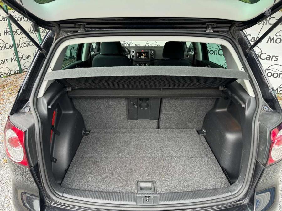 Melns Volkswagen Golf Plus 2010 Viļņa, ar dzinēja tilpumu 1.40 L un nobraukumu 155 tūkst. km par 5200 €, foto 27 vietnē AUTOMOTO.COM.LV