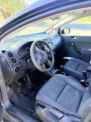 Black Volkswagen Golf Plus 2010 in Riga, with an engine capacity of 1.40 L and mileage of 268 thousand km for 1580 €, photo 14 on AUTOMOTO.COM.LV
