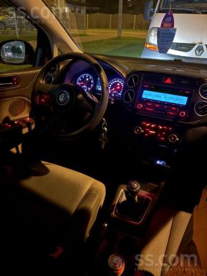 Black Volkswagen Golf Plus 2010 in Riga, with an engine capacity of 1.40 L and mileage of 268 thousand km for 1580 €, photo 19 on AUTOMOTO.COM.LV