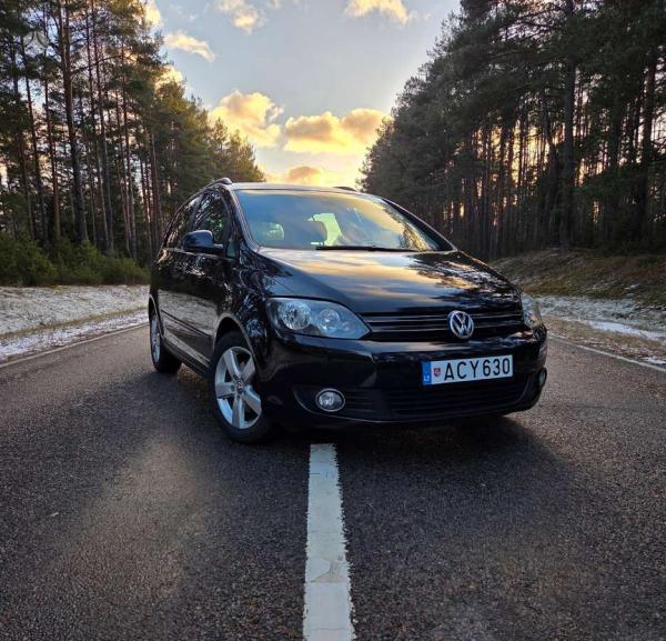 Black Volkswagen Golf Plus 2011 in Kaunas, with an engine capacity of 2.00 L and mileage of 295 thousand km for 5700 €, photo 1 on AUTOMOTO.COM.LV