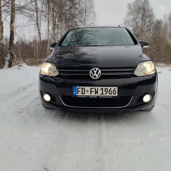 Melns Volkswagen Golf Plus 2011 Šauļi, ar dzinēja tilpumu 1.97 L un nobraukumu 211 tūkst. km par 5400 €, foto 2 vietnē AUTOMOTO.COM.LV