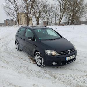 Melns Volkswagen Golf Plus 2011 Šauļi, ar dzinēja tilpumu 1.97 L un nobraukumu 211 tūkst. km par 5400 €, foto 3 vietnē AUTOMOTO.COM.LV