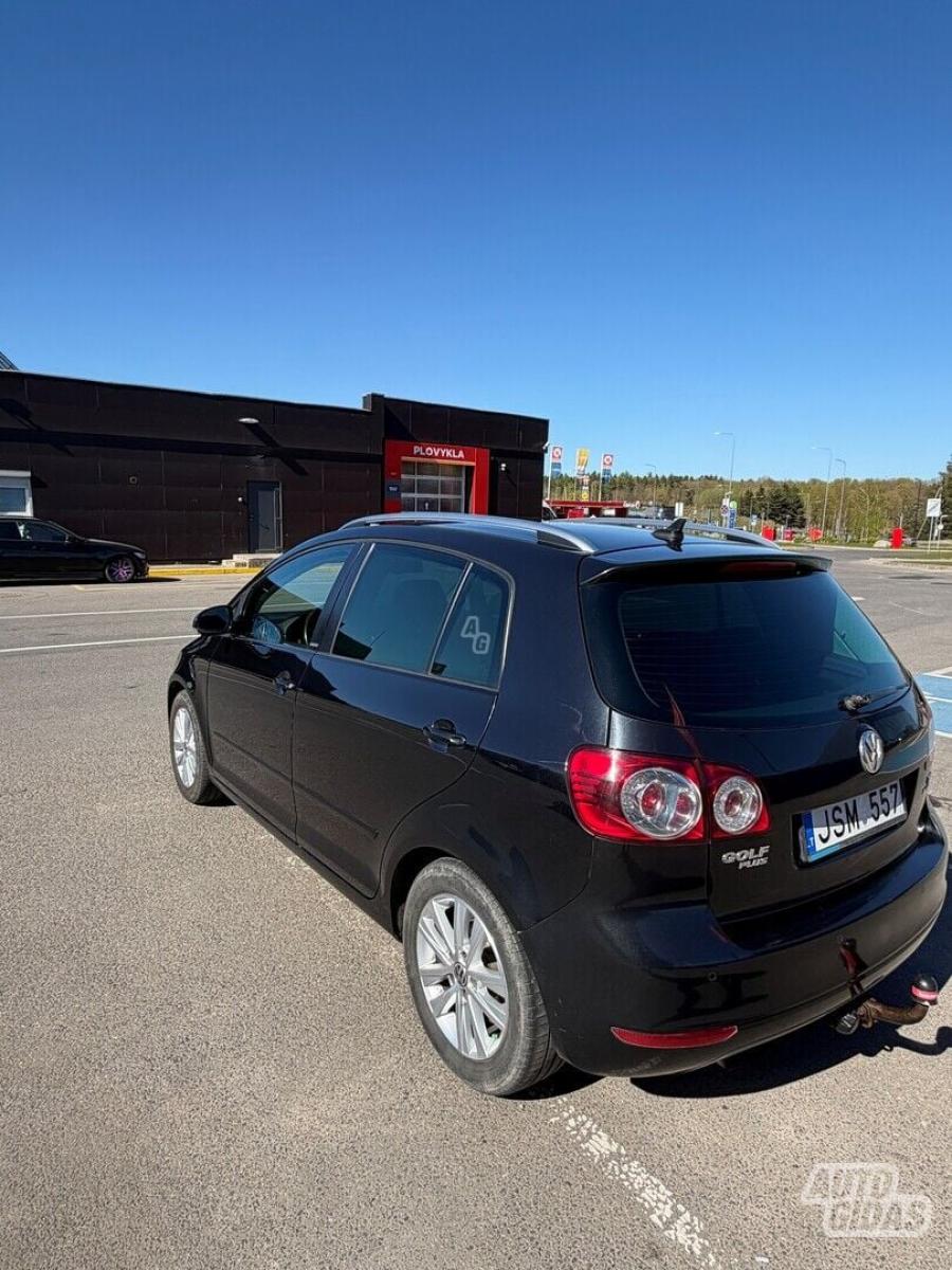 Black Volkswagen Golf Plus 2011 in Vilnius, with an engine capacity of 1.20 L and mileage of 253 thousand km for 3900 €, photo 8 on AUTOMOTO.COM.LV
