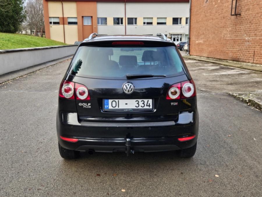 Melns Volkswagen Golf Plus 2011 Rīga, ar dzinēja tilpumu 1.60 L un nobraukumu 210 tūkst. km par 5490 €, foto 10 vietnē AUTOMOTO.COM.LV