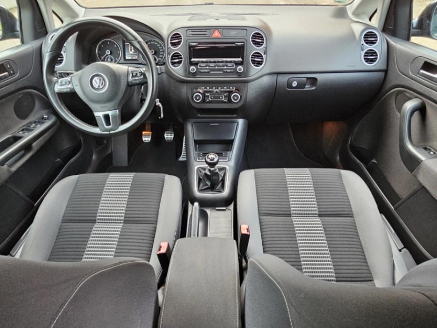 Melns Volkswagen Golf Plus 2011 Rīga, ar dzinēja tilpumu 1.60 L un nobraukumu 210 tūkst. km par 5490 €, foto 20 vietnē AUTOMOTO.COM.LV