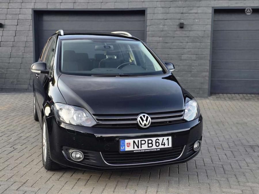 Black Volkswagen Golf Plus 2011 in Kaunas, with an engine capacity of 1.60 L and mileage of 230 thousand km for 5600 €, photo 3 on AUTOMOTO.COM.LV