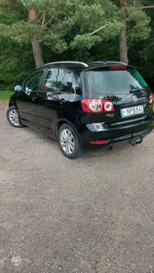 Black Volkswagen Golf Plus 2011 in Kaunas, with an engine capacity of 1.60 L and mileage of 230 thousand km for 5600 €, photo 5 on AUTOMOTO.COM.LV