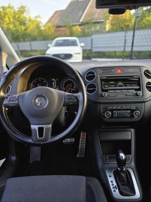 Black Volkswagen Golf Plus 2011 in Kaunas, with an engine capacity of 1.60 L and mileage of 230 thousand km for 5600 €, photo 7 on AUTOMOTO.COM.LV