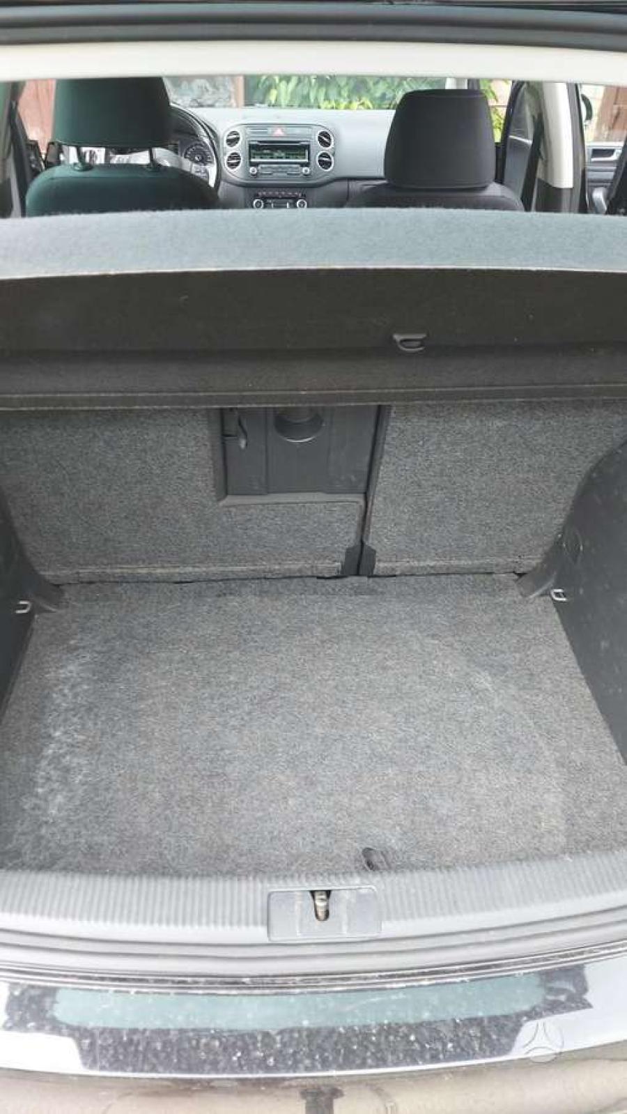 Black Volkswagen Golf Plus 2011 in Kaunas, with an engine capacity of 1.60 L and mileage of 230 thousand km for 5600 €, photo 20 on AUTOMOTO.COM.LV