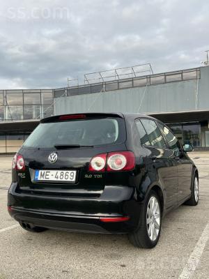 Melns Volkswagen Golf Plus 2011 Rīga, ar dzinēja tilpumu 2.00 L un nobraukumu 380 tūkst. km par 3800 €, foto 4 vietnē AUTOMOTO.COM.LV