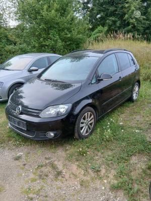 Black Volkswagen Golf Plus 2011 in Jonava, with an engine capacity of 1.60 L and mileage of 264 thousand km for 2850 €, photo 3 on AUTOMOTO.COM.LV
