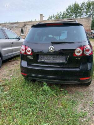 Black Volkswagen Golf Plus 2011 in Jonava, with an engine capacity of 1.60 L and mileage of 264 thousand km for 2850 €, photo 6 on AUTOMOTO.COM.LV