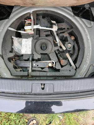 Black Volkswagen Golf Plus 2011 in Jonava, with an engine capacity of 1.60 L and mileage of 264 thousand km for 2850 €, photo 10 on AUTOMOTO.COM.LV