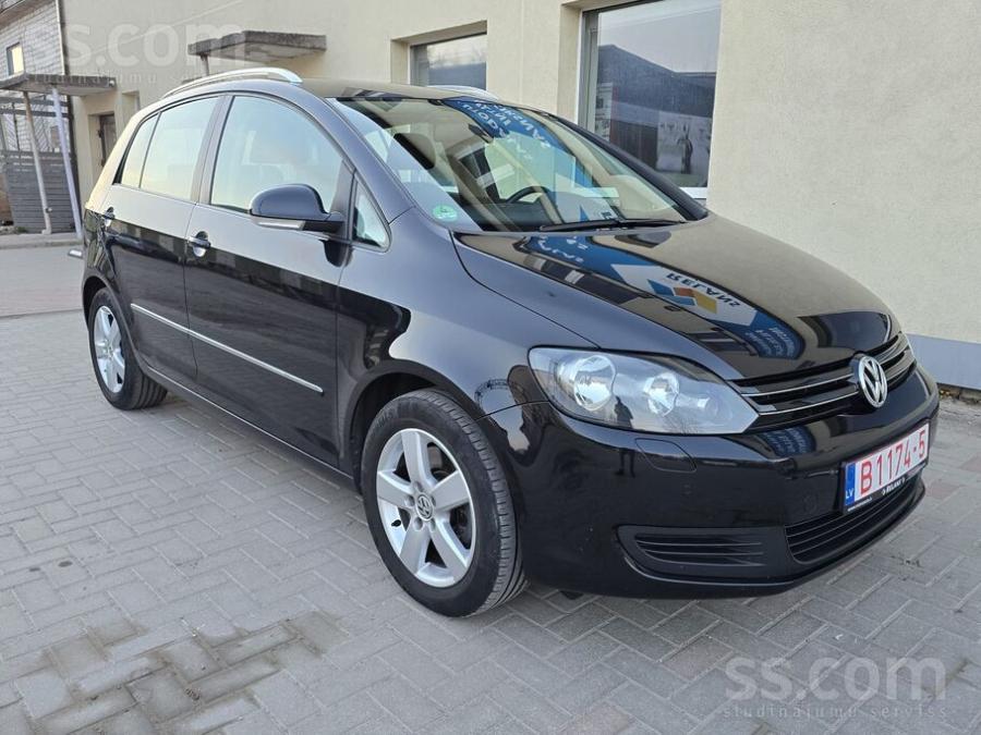 Black Volkswagen Golf Plus 2012 in Kuldiga, with an engine capacity of 1.40 L and mileage of 136 thousand km for 6000 €, photo 1 on AUTOMOTO.COM.LV