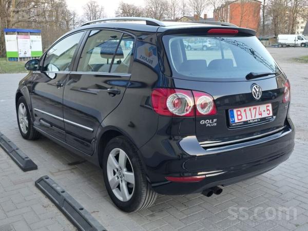 Black Volkswagen Golf Plus 2012 in Kuldiga, with an engine capacity of 1.40 L and mileage of 136 thousand km for 6000 €, photo 4 on AUTOMOTO.COM.LV