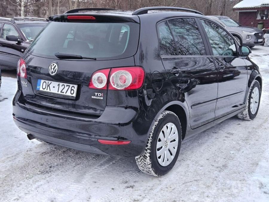 Melns Volkswagen Golf Plus 2012 Talsi, ar dzinēja tilpumu 1.60 L un nobraukumu 263 tūkst. km par 5790 €, foto 4 vietnē AUTOMOTO.COM.LV