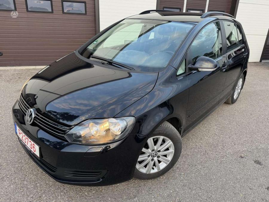 Melns Volkswagen Golf Plus 2012 Utena, ar dzinēja tilpumu 1.60 L un nobraukumu 269 tūkst. km par 4200 €, foto 1 vietnē AUTOMOTO.COM.LV