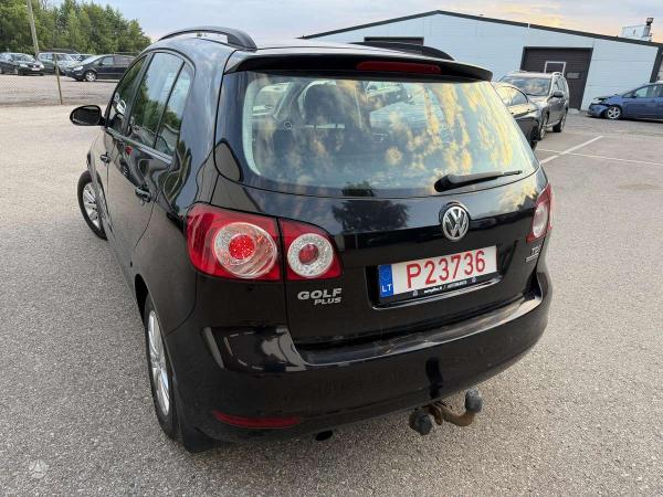 Melns Volkswagen Golf Plus 2012 Utena, ar dzinēja tilpumu 1.60 L un nobraukumu 269 tūkst. km par 4200 €, foto 7 vietnē AUTOMOTO.COM.LV