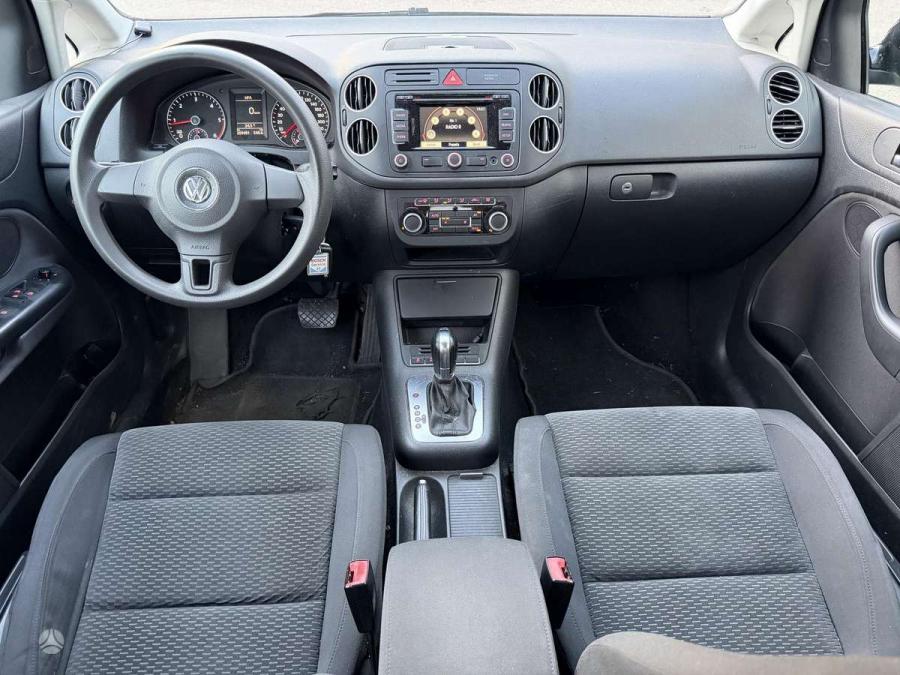 Melns Volkswagen Golf Plus 2012 Utena, ar dzinēja tilpumu 1.60 L un nobraukumu 269 tūkst. km par 4200 €, foto 14 vietnē AUTOMOTO.COM.LV