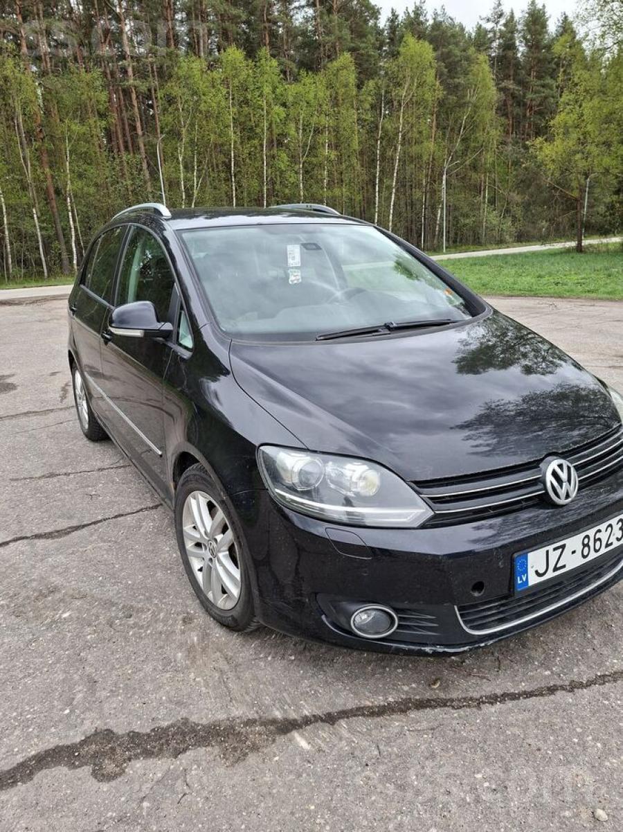 Melns Volkswagen Golf Plus 2012 Rīga, ar dzinēja tilpumu 1.60 L un nobraukumu 344 tūkst. km par 2990 €, foto 1 vietnē AUTOMOTO.COM.LV