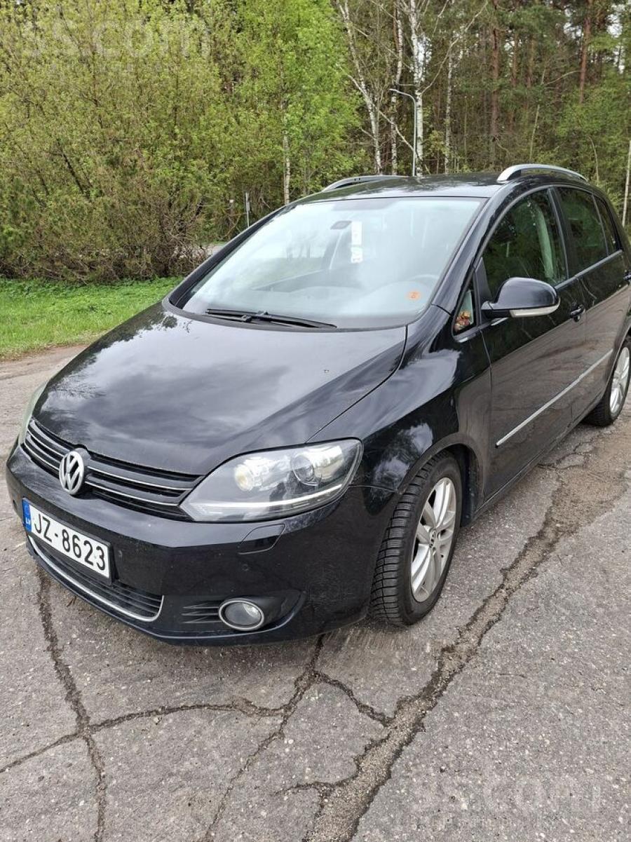 Melns Volkswagen Golf Plus 2012 Rīga, ar dzinēja tilpumu 1.60 L un nobraukumu 344 tūkst. km par 2990 €, foto 3 vietnē AUTOMOTO.COM.LV