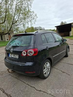 Melns Volkswagen Golf Plus 2012 Rīga, ar dzinēja tilpumu 1.60 L un nobraukumu 344 tūkst. km par 2990 €, foto 7 vietnē AUTOMOTO.COM.LV