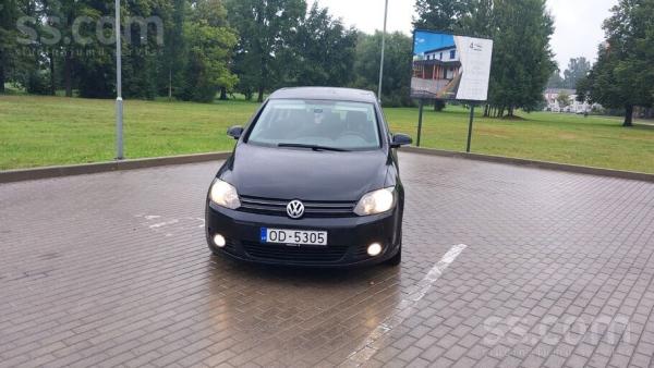Melns Volkswagen Golf Plus 2012 Jelgava, ar dzinēja tilpumu 1.60 L un nobraukumu 217 tūkst. km par 4850 €, foto 6 vietnē AUTOMOTO.COM.LV