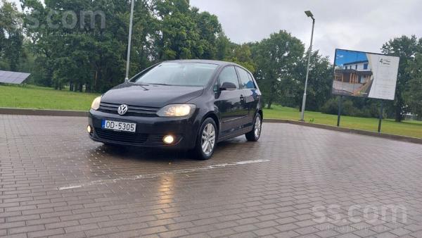 Melns Volkswagen Golf Plus 2012 Jelgava, ar dzinēja tilpumu 1.60 L un nobraukumu 217 tūkst. km par 4850 €, foto 7 vietnē AUTOMOTO.COM.LV